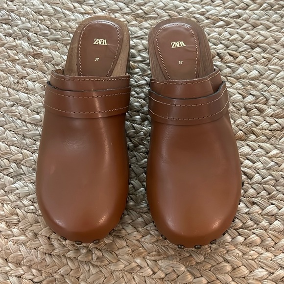 Zara | Shoes | Zara Brown Leather Clogs 37 | Poshmark